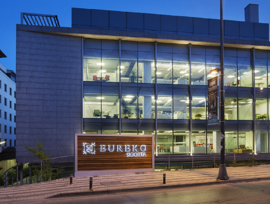 A Successful Insurance Support Assistant by CBOT & Eureko Sigorta